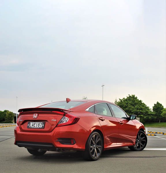 A Dynamic Drive - Metropol